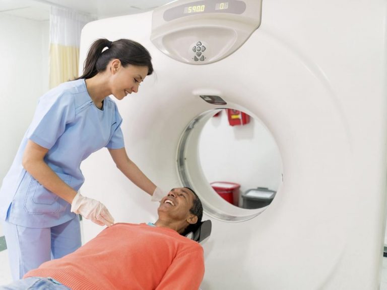 Scanner Examen d'imagerie médicale - Azur Imagerie